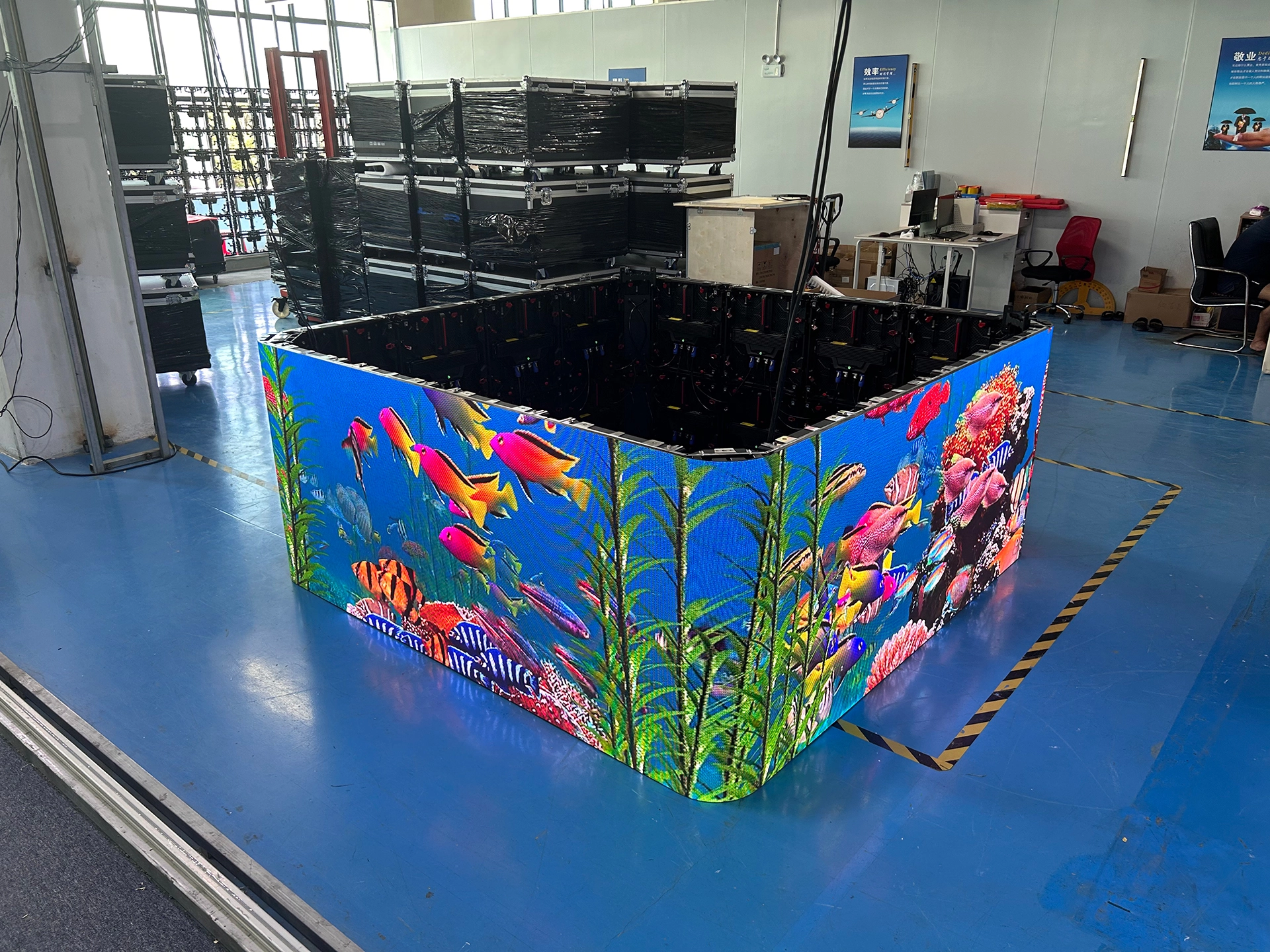 Curved corner LED screen of Alps series - MAXTOP LED Display